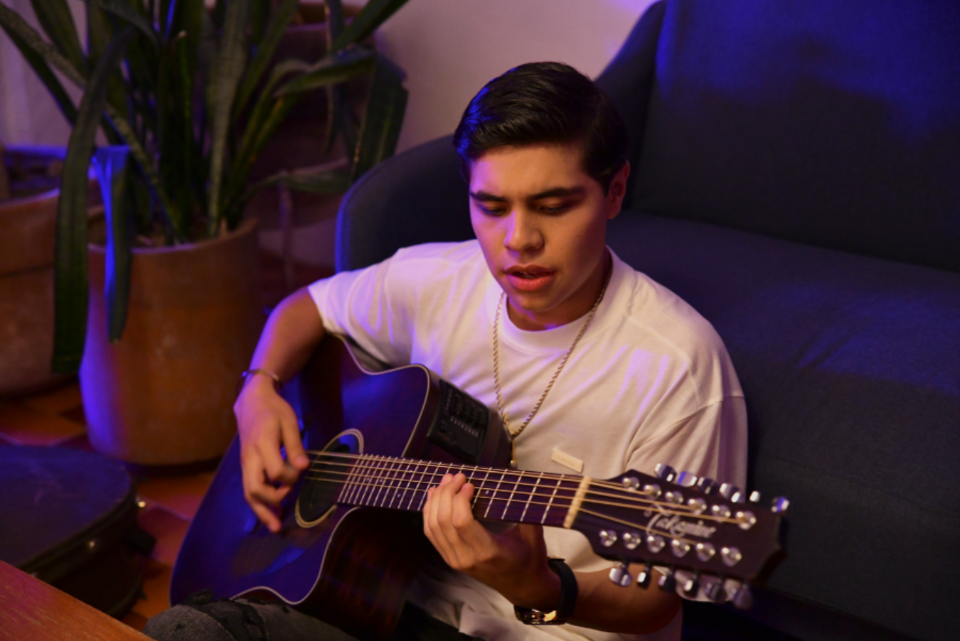 "Tenía Tiempo" Nuevo Sencillo De Kevin Apolo